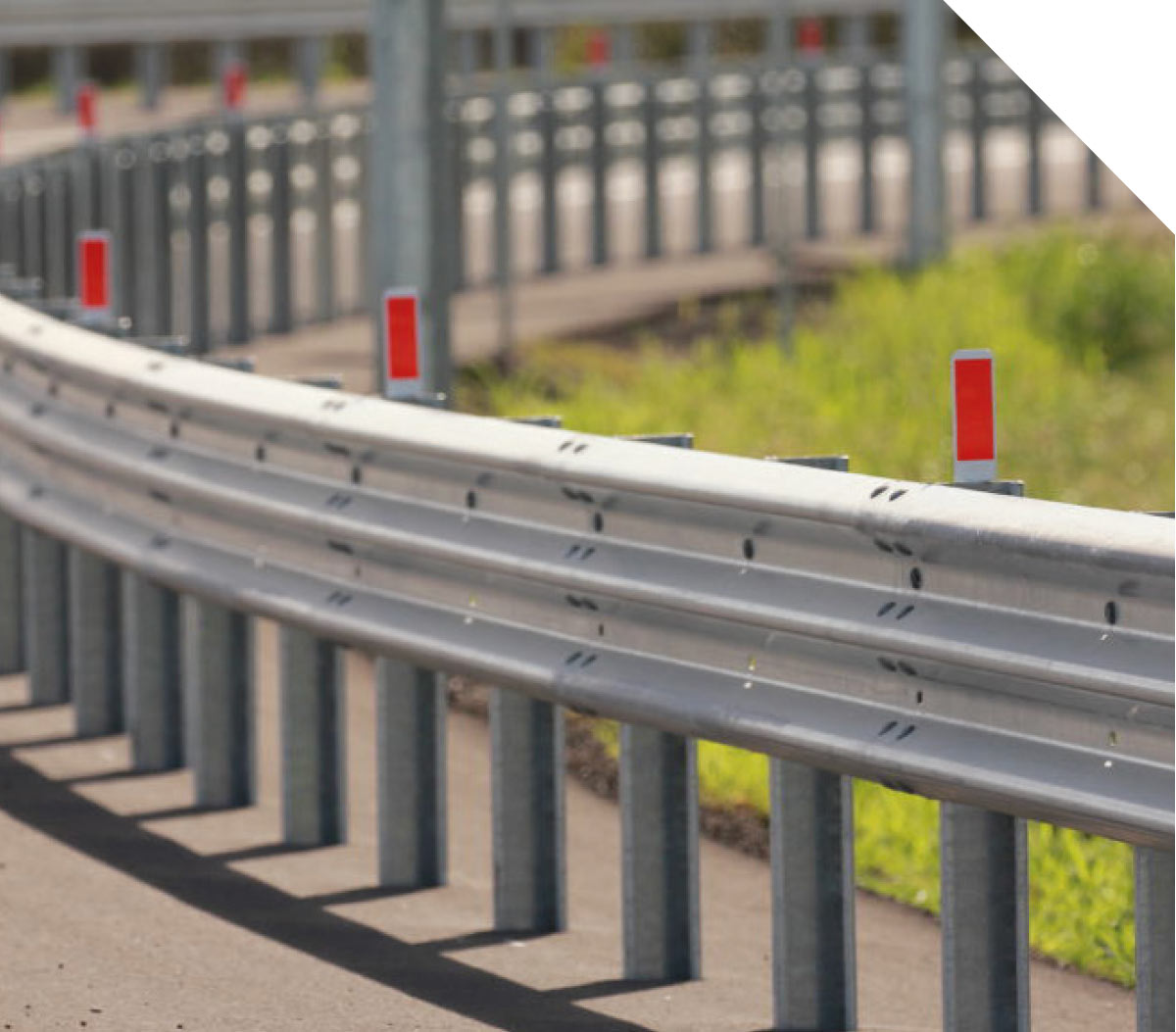 CRASH BARRIERS - Alhadaf Industries